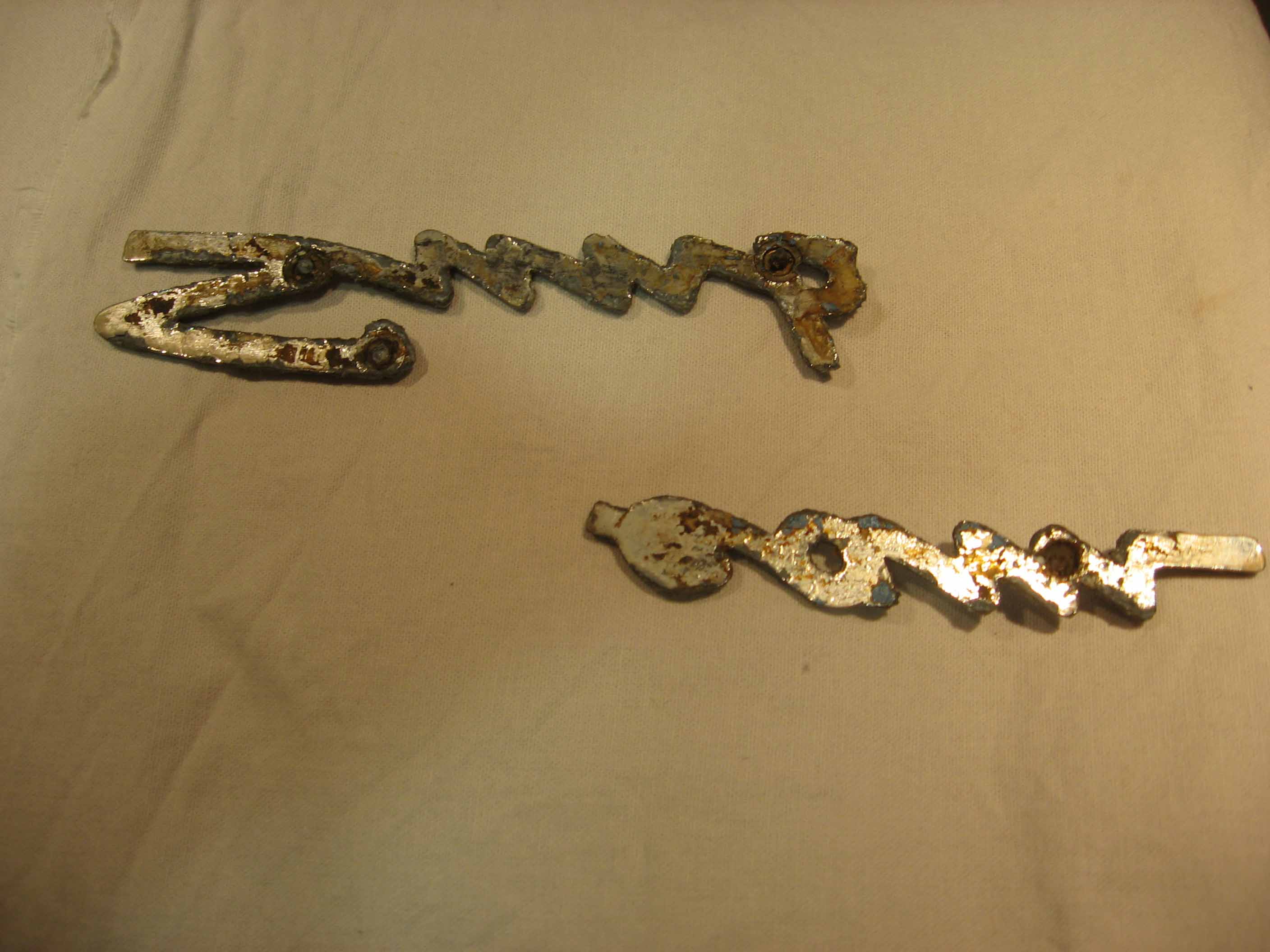Sunbeam Rapier Owners Club - Sunbeam rapier badges